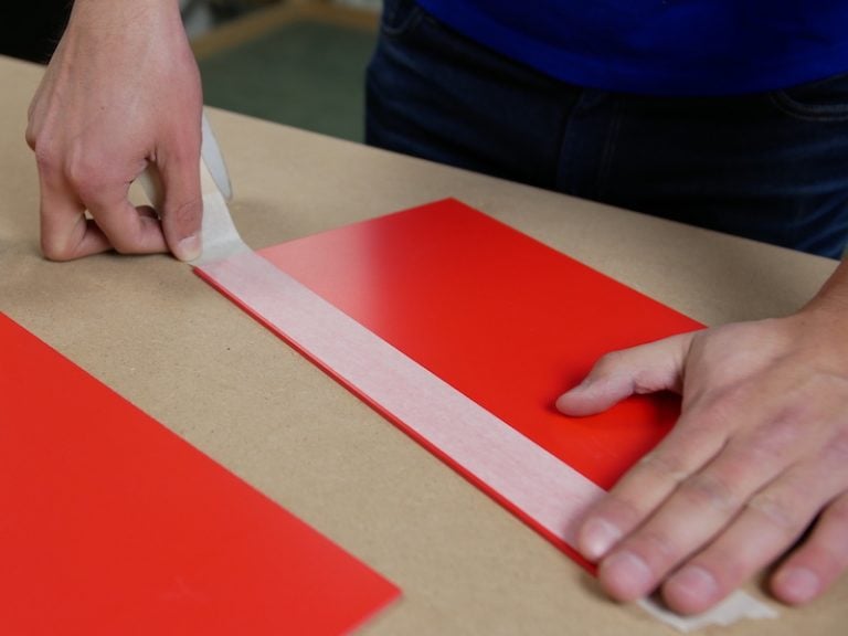 Comment coller du PVC ? | Plaqueplastique.fr